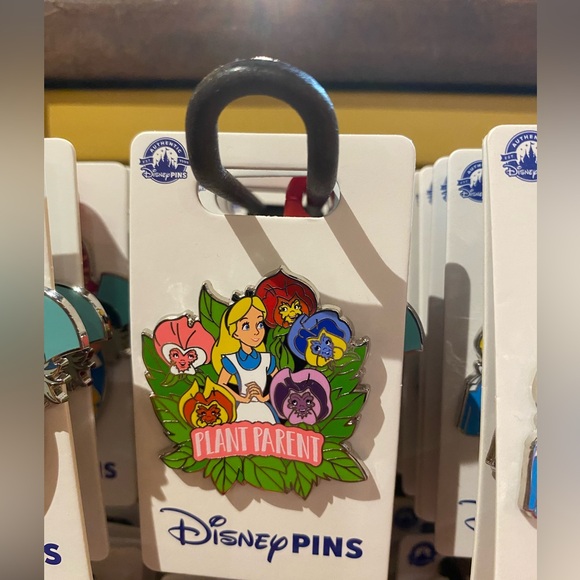 Disney | Other | 223 Disney Alice In Wonderland Alice Pansies Plant ...